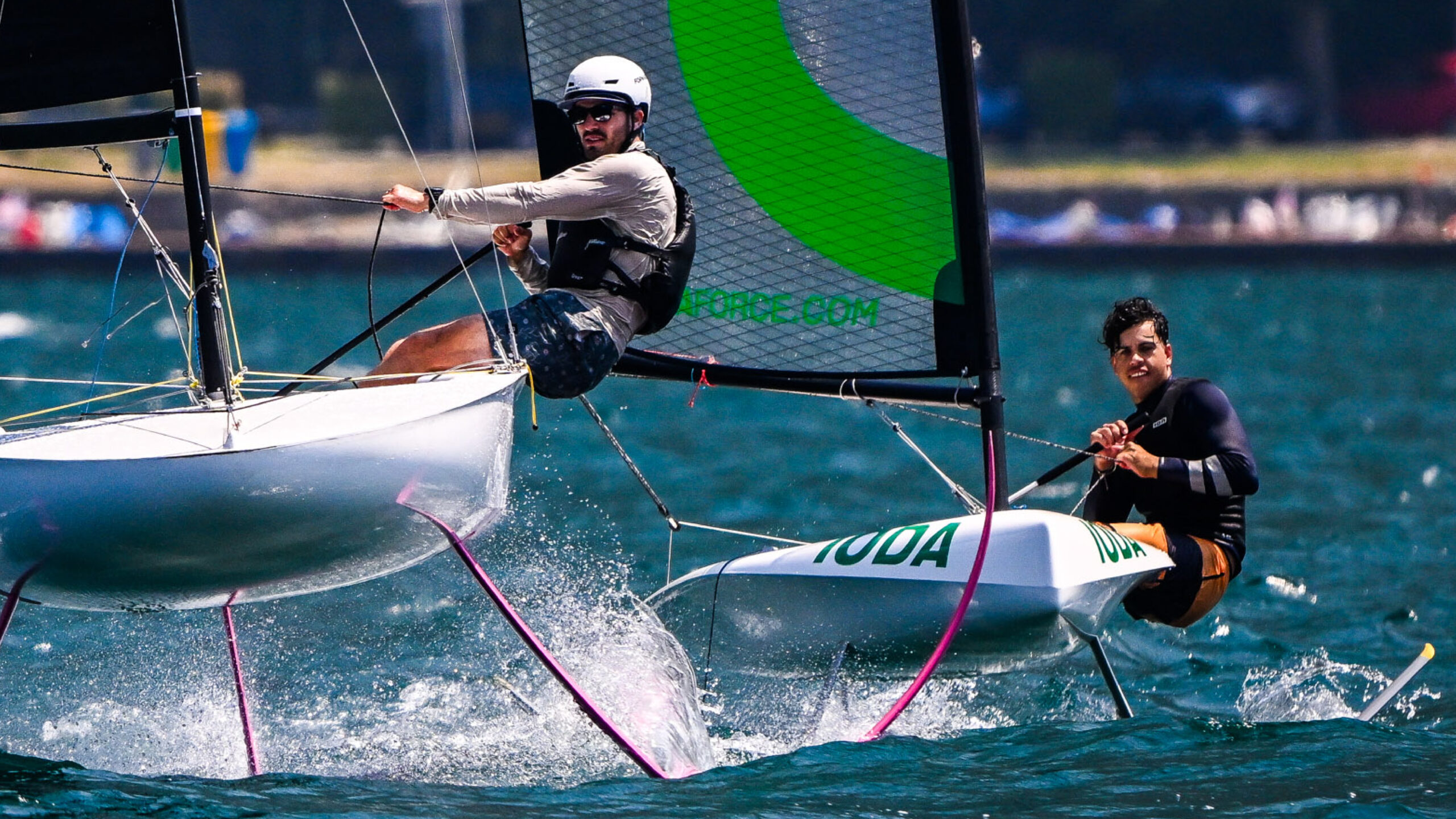IODA BY BIRDYFISH : the ioda foiling boat joins the birdyfish range